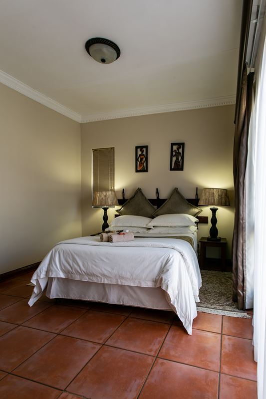 Room 08 - Royl Court Guest House